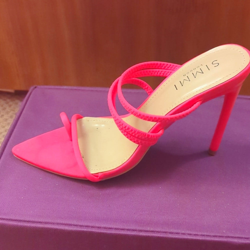 Hot Pink Pointy Toed Sandals By Simmi London - Gem